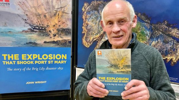 Brig Lily: Port St Mary maritime disaster book hails rescuers' bravery - BBC News