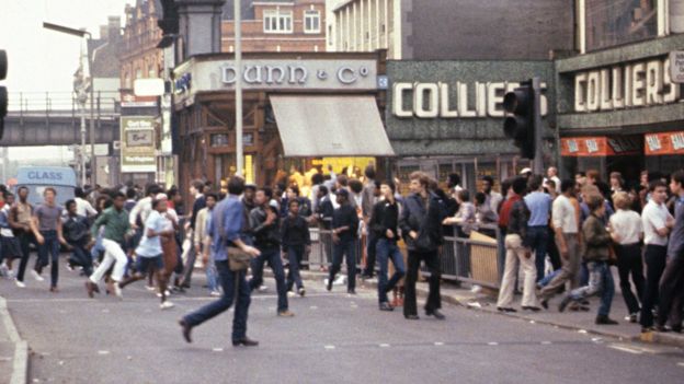 Brixton riots 1981: What happened 40 years ago in London? - BBC Newsround