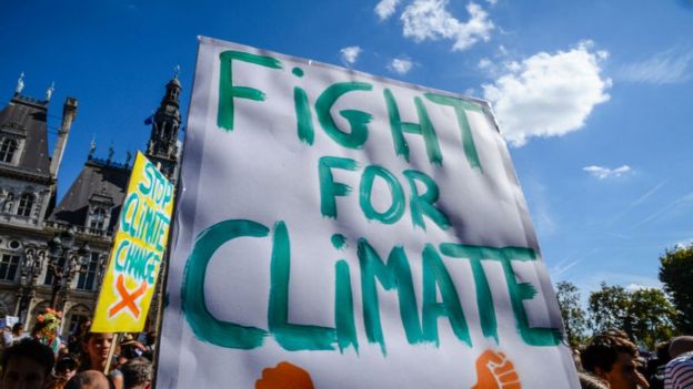 IPCC: Climate scientists consider 'life changing' report - BBC News