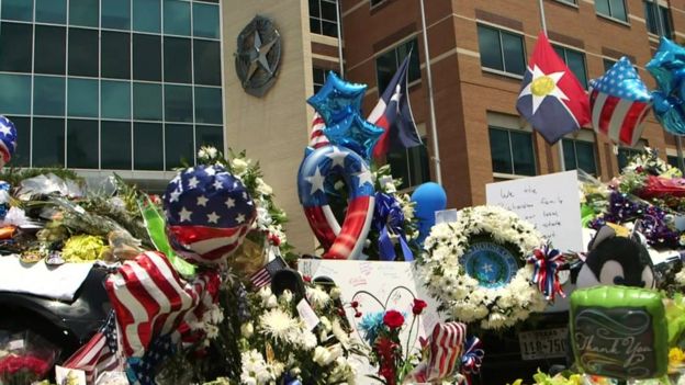 Dallas shootings: Killer 'prepared larger attack' - BBC News