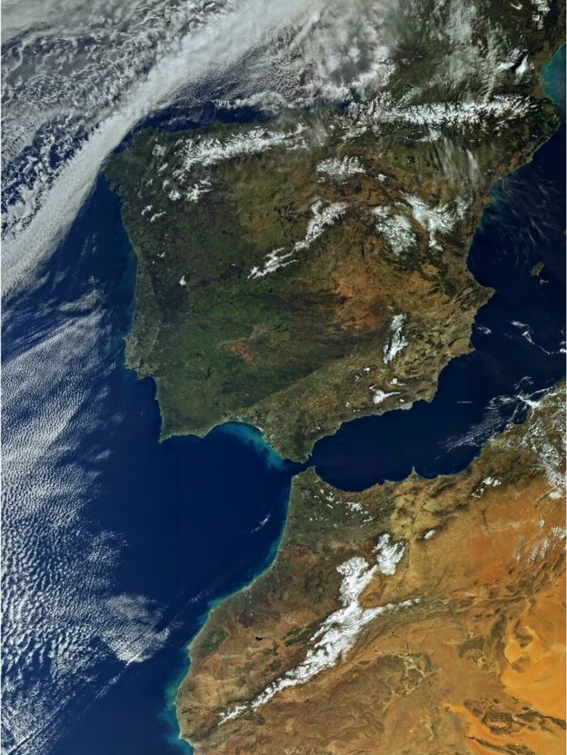 Latest EU Sentinel satellite debuts ocean and land images - BBC News