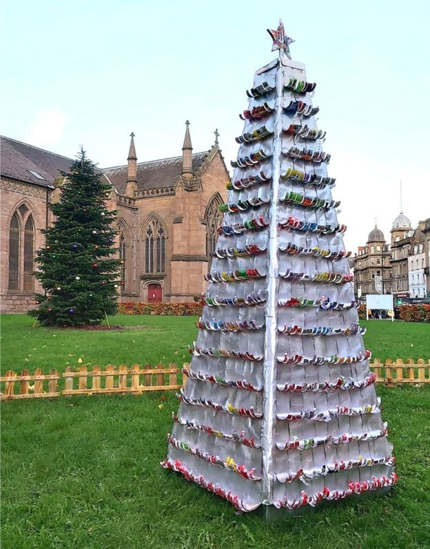 In pictures: Scotland's amazing Christmas trees - BBC News