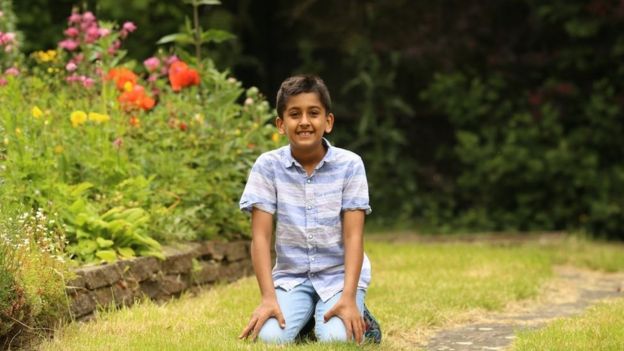 Leicester mum Meera Naran calls for automatic braking device law - BBC News