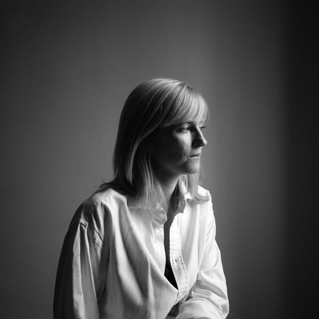 The great, all-female MP portrait takeover - BBC News