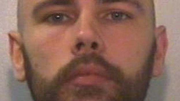 Frankland prison officer who had sex with murderer jailed - BBC News