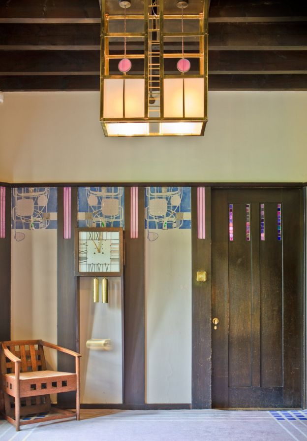 Protecting Mackintosh's domestic masterpiece by putting it in a box ...