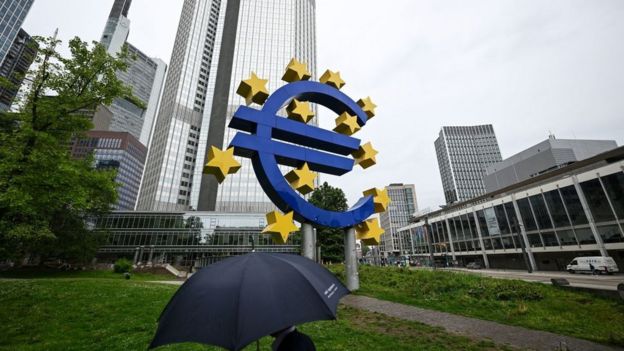 Eurozone interest rates raised to all-time high - BBC News