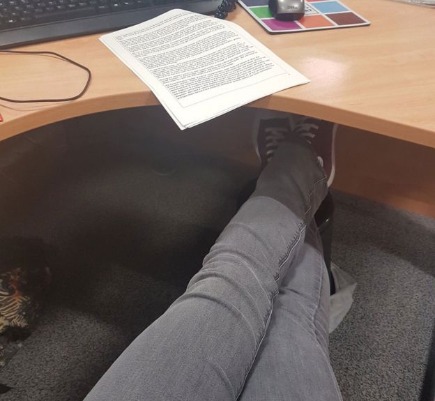 Daily Mail's 'Who won Legs-it!' headline draws scorn - BBC News