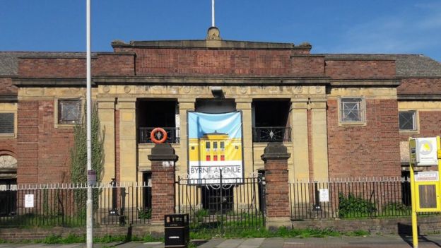 Listed Birkenhead baths reopened to public after restoration - BBC News