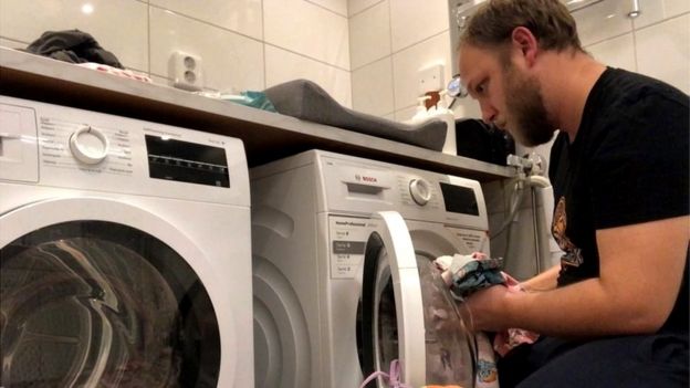 How can we make washing machines last? - BBC News