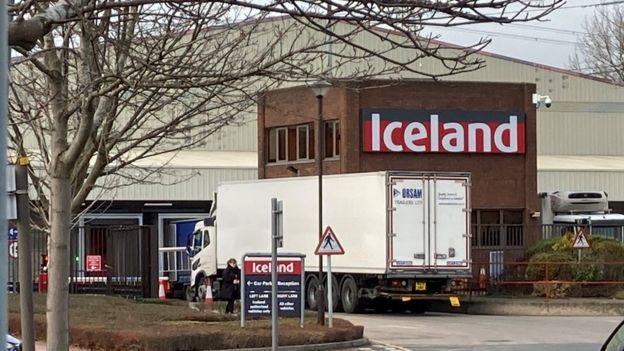 Iceland: Up to 240 distribution warehouse jobs at risk - BBC News