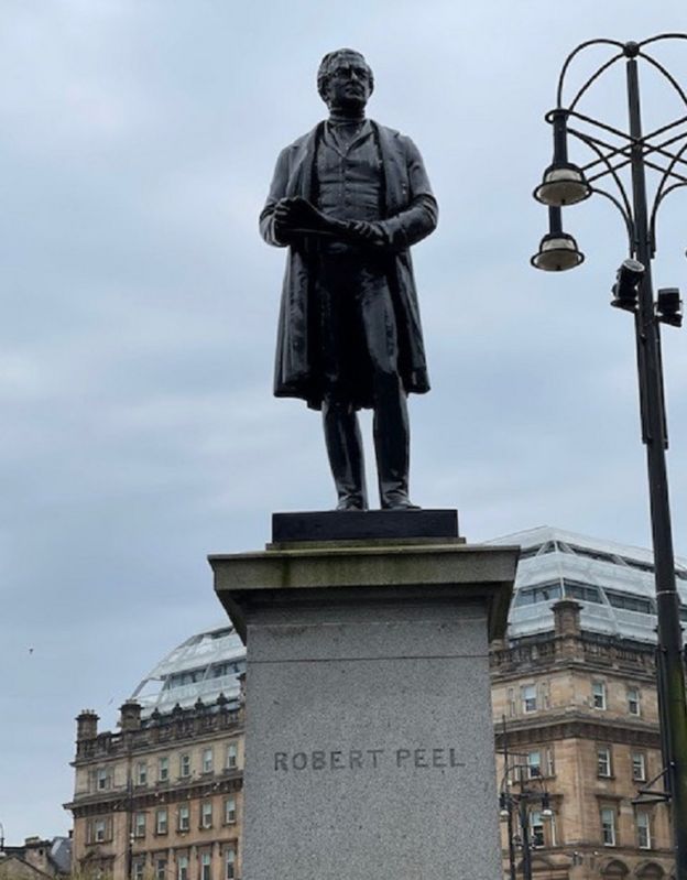 Glasgow's statues have connections to the Atlantic slave trade - BBC News