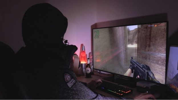 Video games and mental health: 'Nobody's properly talking' - BBC News