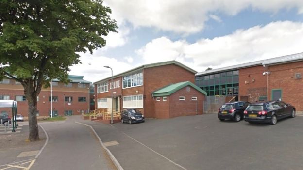 Ysgol Gyfun Gwynllyw to add nursery and primary classes - BBC News