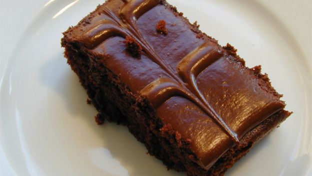 'Hash cake' accidentally served at German funeral - BBC News