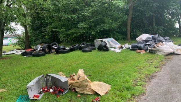 Rubbish dumped in Birmingham canal and parkland - BBC News