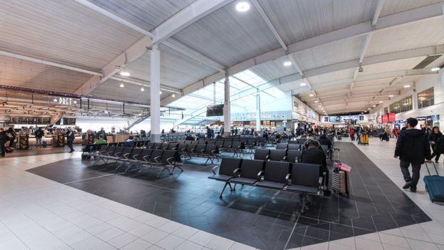 Luton Airport unveils £160m expansion - BBC News