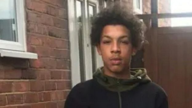 Drill rapper jailed for Bellingham chicken shop murder - BBC News