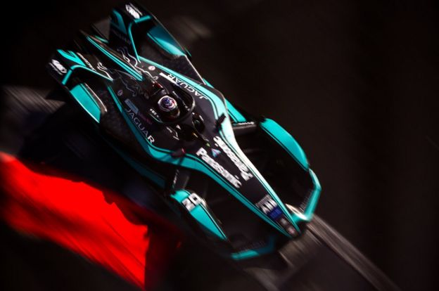 A photographer's view of Formula E - BBC News
