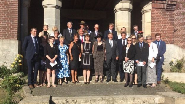 Donald Simpson Bell: Tribute match to Victoria Cross footballer - BBC News