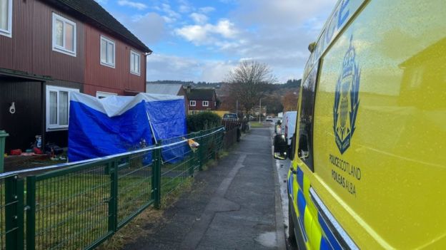 Inverness murder detectives in appeal over sightings of two men - BBC News