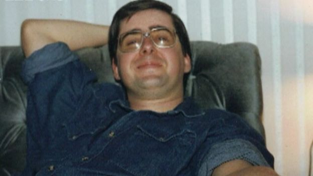 Alan Wood death: 'New leads' in 2009 'disturbing murder' - BBC News