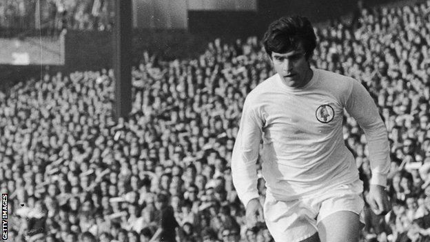Peter Lorimer: Leeds United's record goalscorer dies aged 74 - BBC Sport