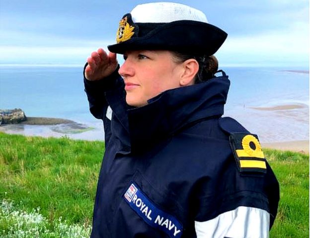 In pictures: Scotland marks 75th anniversary of VE Day - BBC News