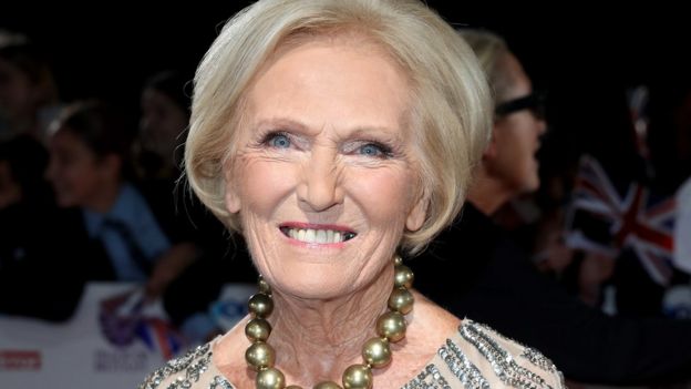 Mary Berry's first post-Bake Off show revealed - BBC News
