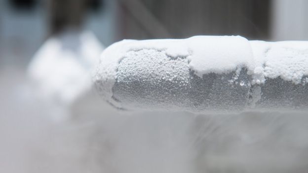 What does cryopreservation do to human bodies? - BBC News