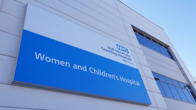 Hospital trust launches Badger Notes maternity app - BBC News