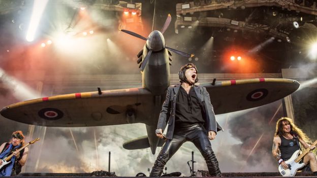 Slipknot dethrone Ed Sheeran in UK album chart - BBC News