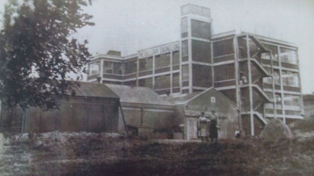 Dorothée Pullinger: The pioneer who built a car for women, by women ...