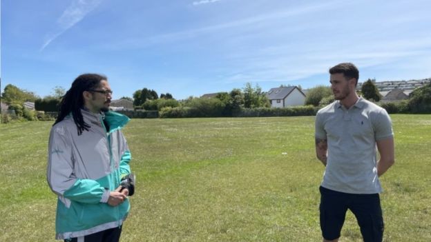 Mayhill riot victim given car by man 'disgusted' by disorder - BBC News