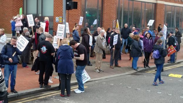 Tata Steel: Industry cannot be allowed to die, Jones says - BBC News