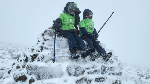 Everest climb: Oscar, 6, reaches £29k fundraising goal - BBC News