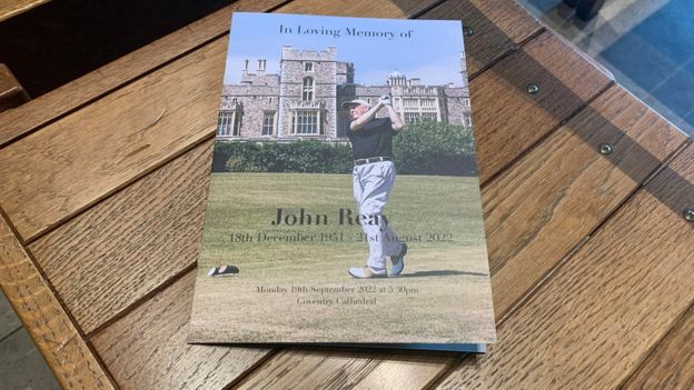 John Reay: Hundreds at funeral for golf 'pioneer' - BBC News