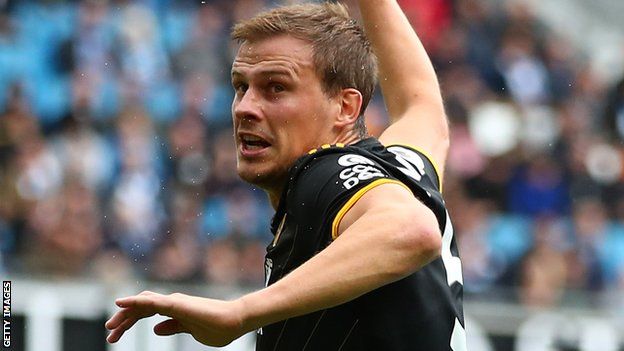 Ryan Bennett: Wolves defender joins Leicester for rest of season - BBC ...