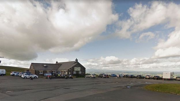 Hartside Cafe fire crew forced to follow snow plough - BBC News