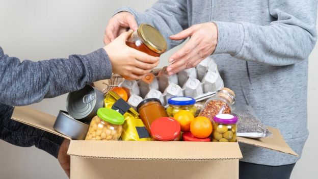 Food banks forced to buy groceries due to shortages - BBC News