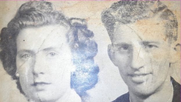 NI Troubles: UVF gives 1974 murder account to Crawford family - BBC News