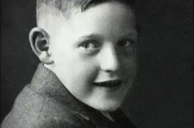 Obituary: Sir Bernard Ingham - BBC News