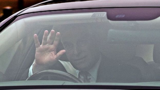 Prince Andrew: Ruthless royals move to limit the damage - BBC News