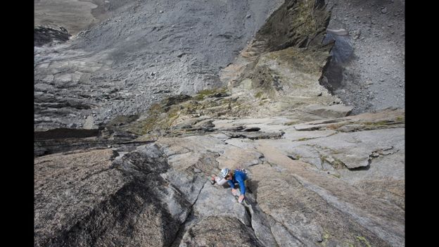 In pictures: Jonathan Griffith's mountain photography - BBC News