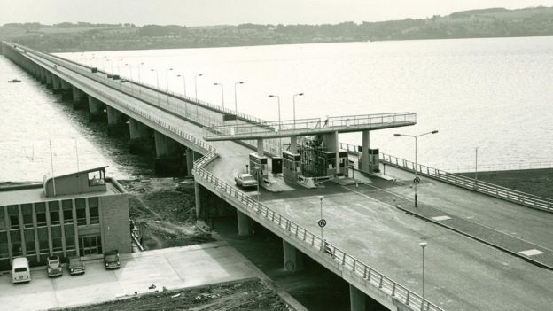 Fifty years of the Tay Road Bridge - BBC News