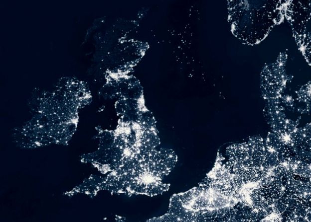 Light pollution: Night being lost in many countries - BBC News