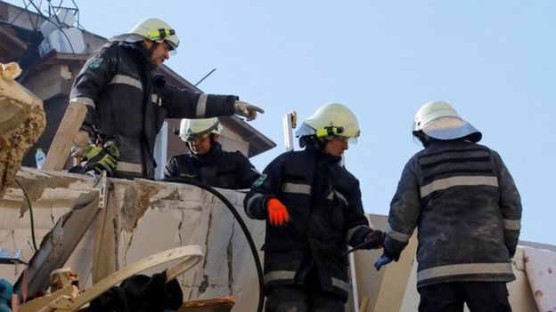 Islamic State attack kills Syria mushroom pickers - BBC News