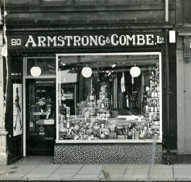 Hawick's 'forgotten shops' celebrated in new exhibition - BBC News