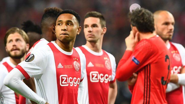Ajax 0-2 Manchester United - BBC Sport