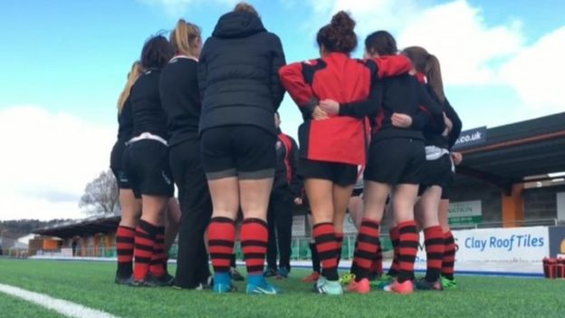 Welsh girls' rugby participation 'up by thousands' - BBC News